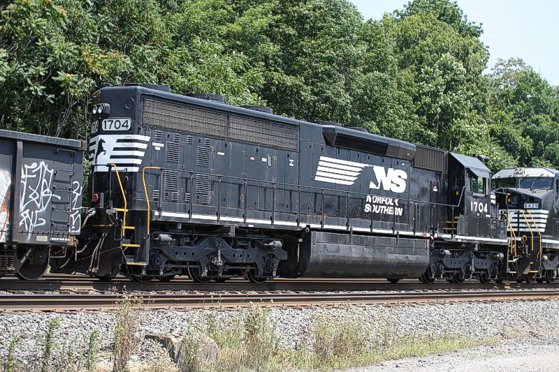 NS 1704